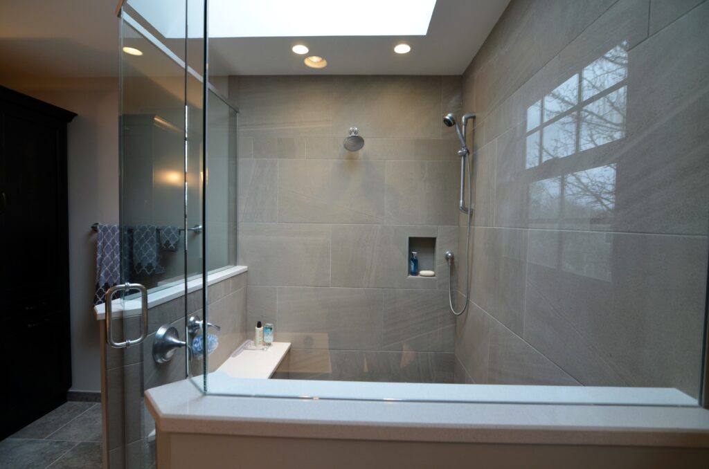 6 Shower Glass and Wall Tile Detail. - The Kitchen Master